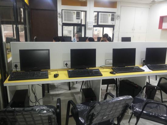 BIT INFOTECH - Sayajigunj, Vadodara